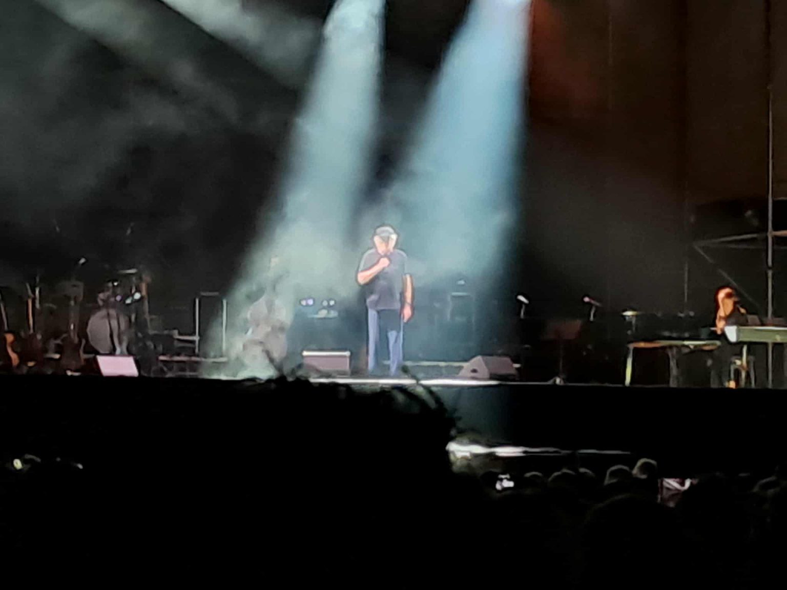 IL CONCERTO DI DE GREGORI A LECCE / ALLE CAVE DEL DUCA C’ERA UN MULINO BIANCO: L’APPROFONDIMENTO ...